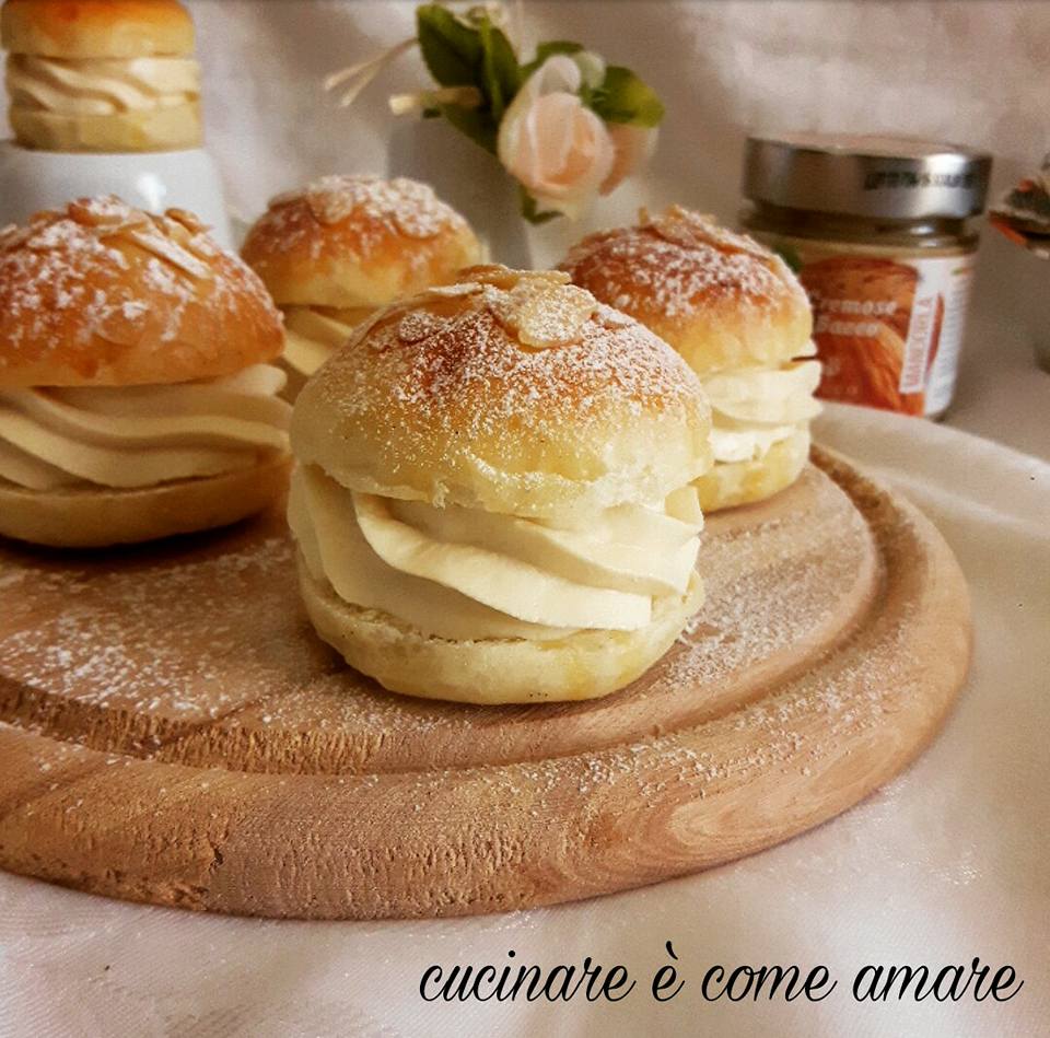 Mini maritozzi con crema alla mandorla | Cucinare è come amare