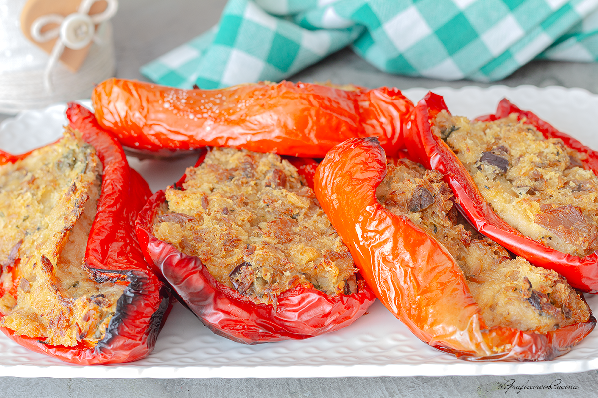 Peperoni ripieni con tonno - Graficare in Cucina