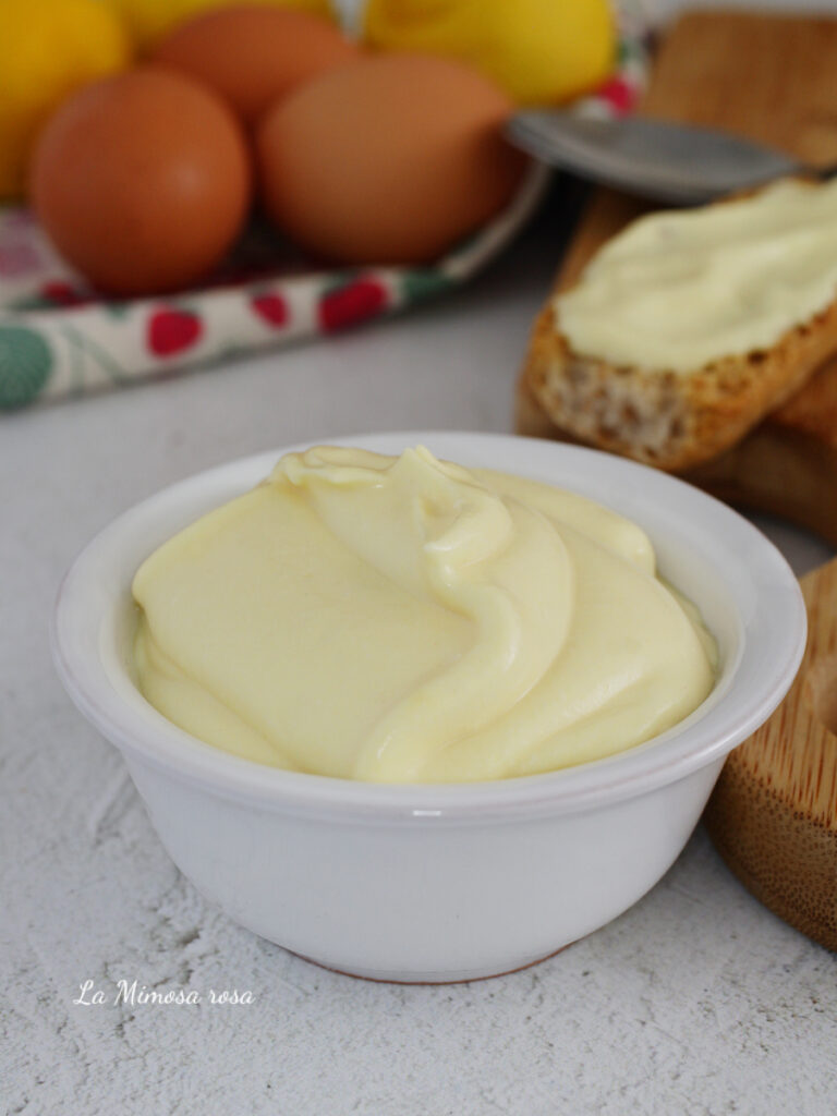 Maionese con uova sode, con poco olio e 100% sicura! - La mimosa rosa