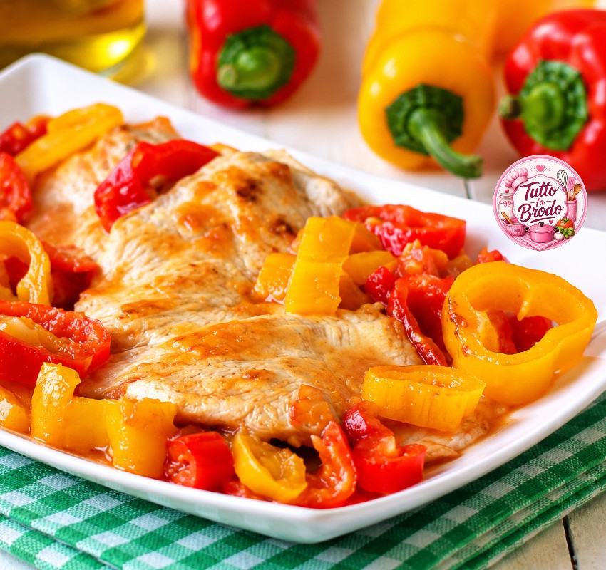 PETTO DI POLLO AI PEPERONI in padella - Tutto fa Brodo in cucina "Le ...